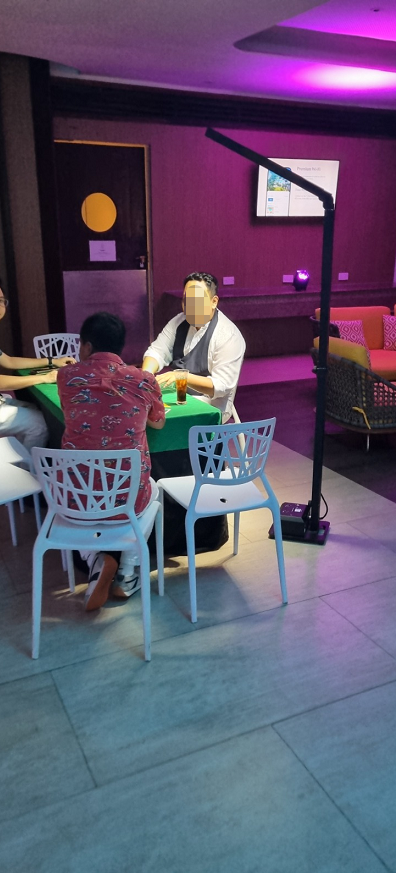 Bali Island-9-LED Battery Powered Light Pole-BLUESEALIGHTING